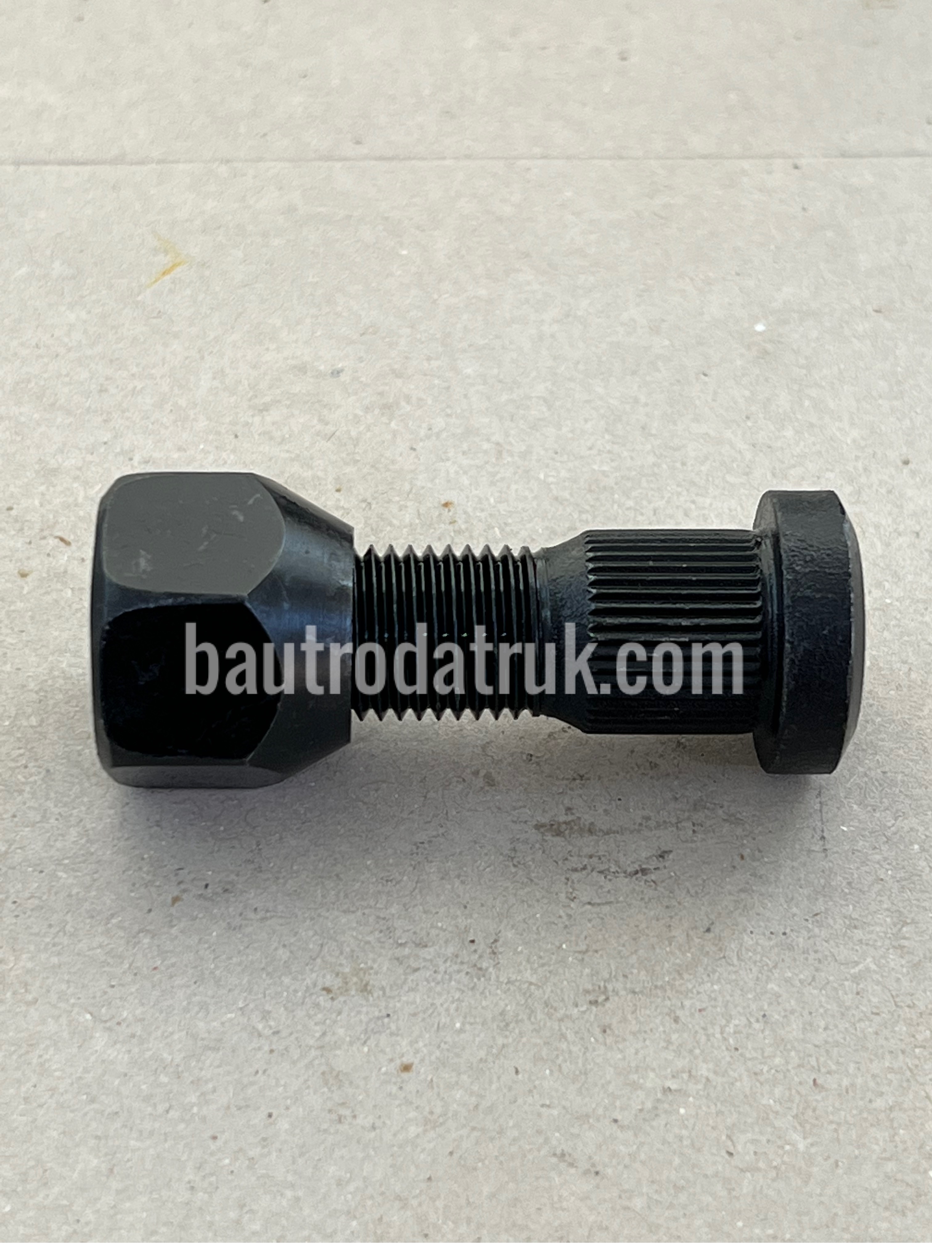 Baut Roda Forklift – Diamond Baut Roda