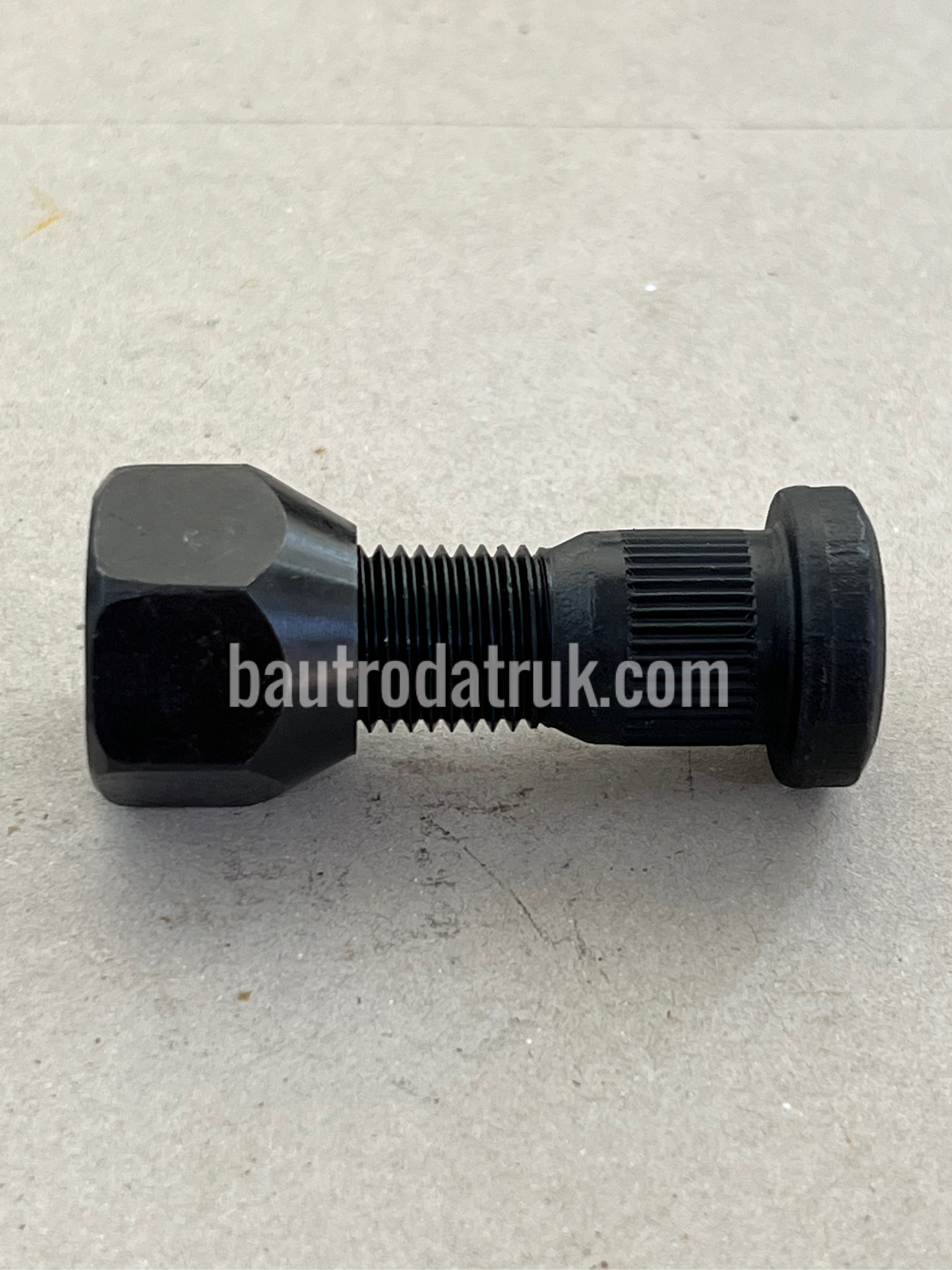 Baut Roda Forklift – Diamond Baut Roda